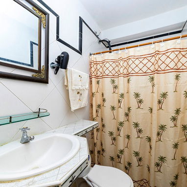 Gangazo!Se renta confortable e independiente apart en Centro Habana, La ...