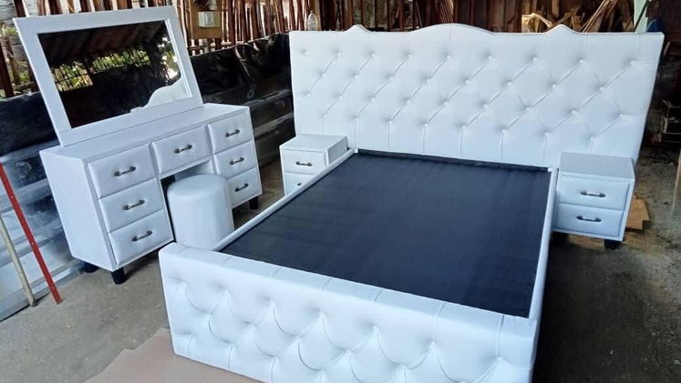 Camas capitoneadas y colchones desde personales ha en San Miguel del ...