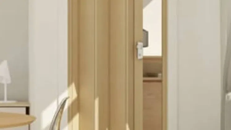 Puerta Corrediza Plegable (Tipo Acordeón) en Plaza, La Habana, Cuba ...