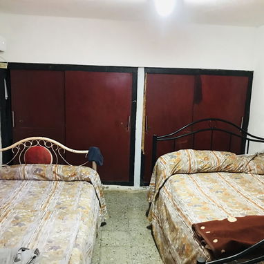Casa grande de 4 cuartos y con garaje grande en Arroyo Naranjo, La ...