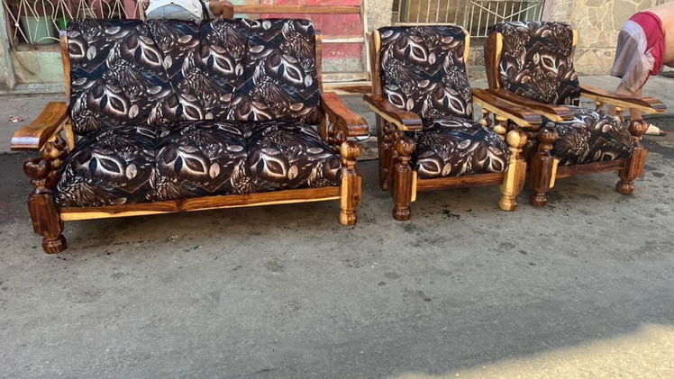 Muebles listos para entregar directamente con el p en Arroyo Naranjo ...