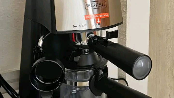 *Cafetera Expresso Royal* Potencia: 110V 60Hz 800 en Centro Habana, La ...